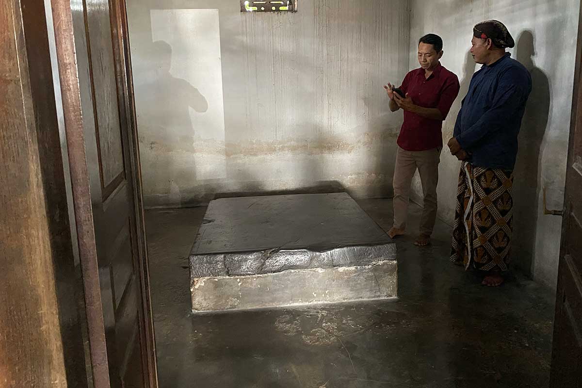 Watu Gilang | Makam Raja Mataram Kotagede